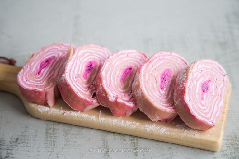 Dragon Fruit Crepe Roll Cake / Towel Cake