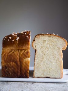 Soft Fluffy Pretzel Bread Loaf (Bretzel)