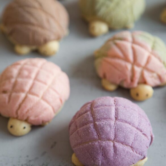 The Best Singapore Kaya Toast (with amazing homemade kaya jam!!)