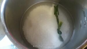 Che Dau Trang (Vietnamese Sticky Rice Black-Eyed Peas Pudding)