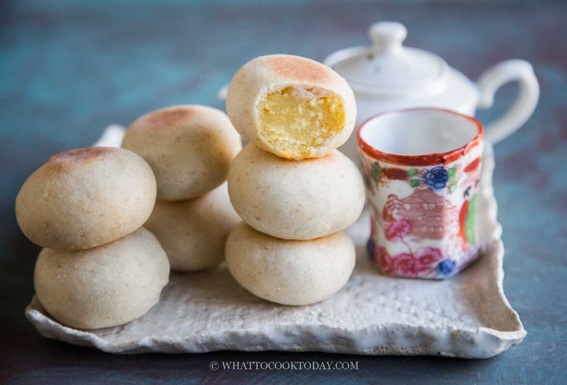 Soft Mung Bean Cake (软皮绿豆饼)