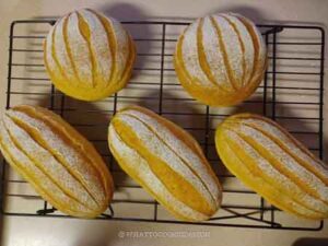 Japanese Milk Hearth Bread/Mirukuhasu (Pumpkin Version)