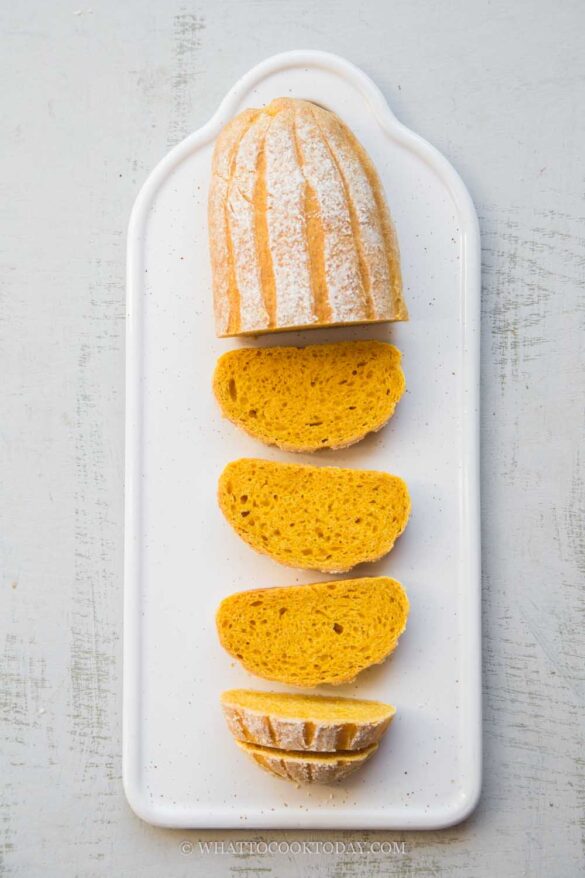 Japanese Milk Hearth Bread/Mirukuhasu (Pumpkin Version)