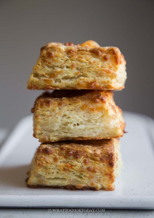 Flaky Sourdough Discard Buttermilk Cheddar Biscuits