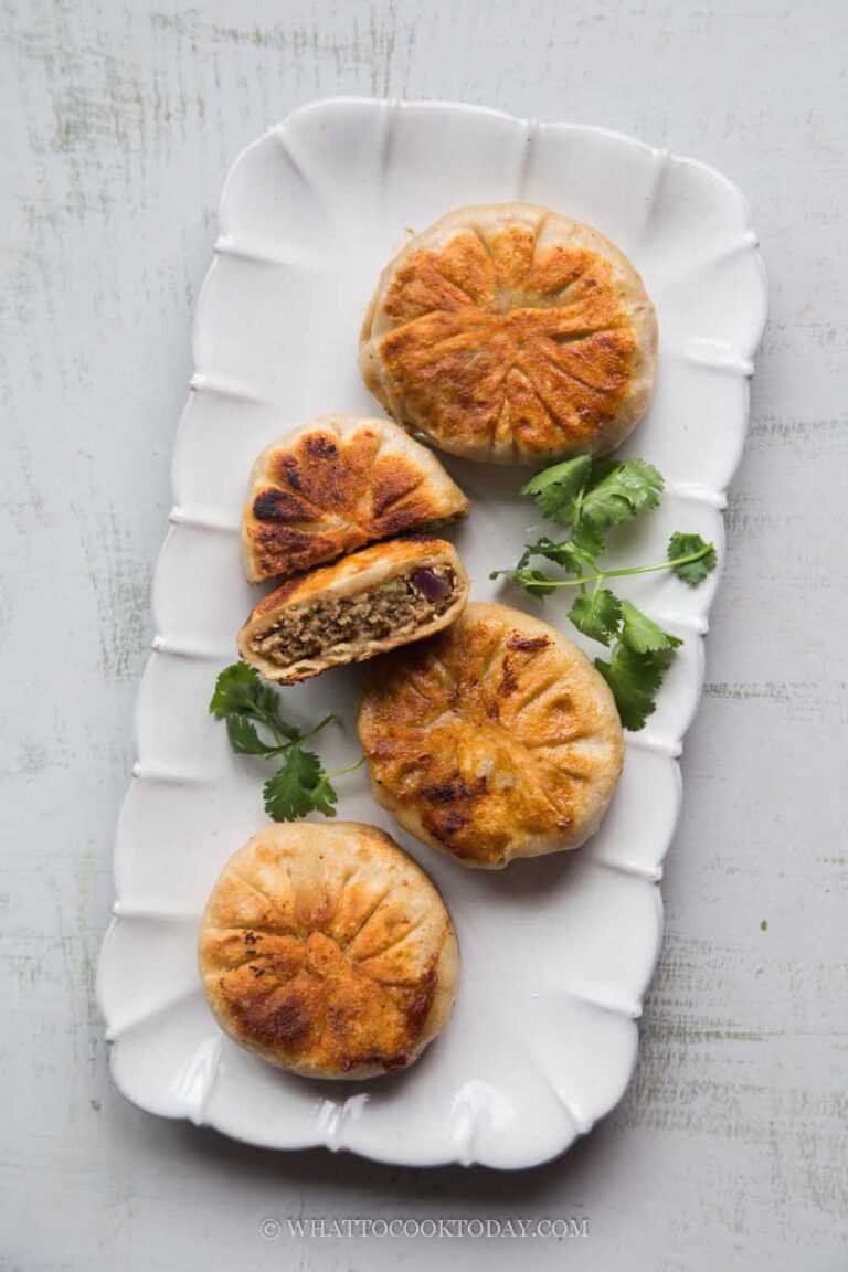 Chinese Meat Pies (Xian Bing/ 牛肉餡餅)