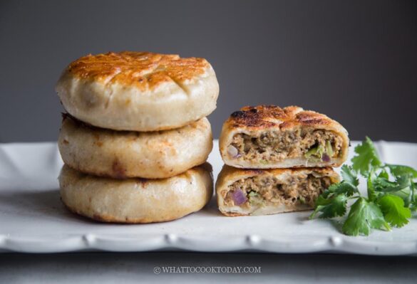 Chinese Meat Pies (Xian Bing/ 牛肉餡餅)