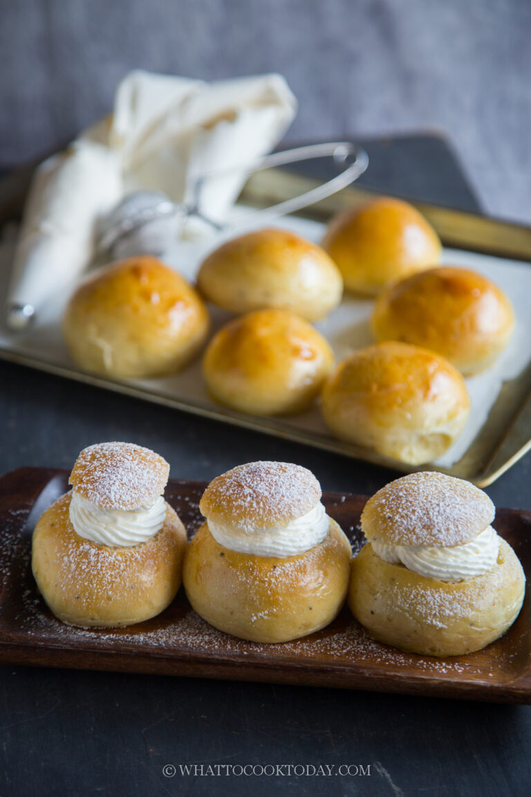 Swedish Semla/Semlor (Fat Tuesday Buns)