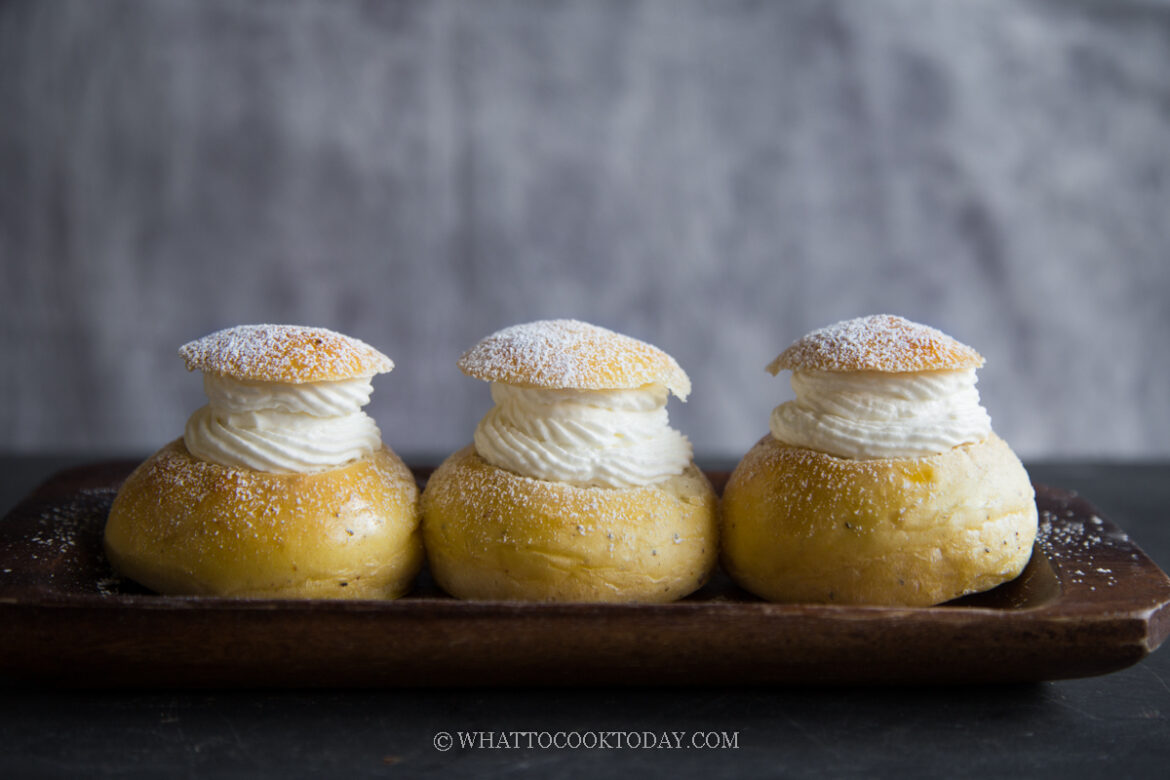 Swedish Semla/Semlor (Fat Tuesday Buns)