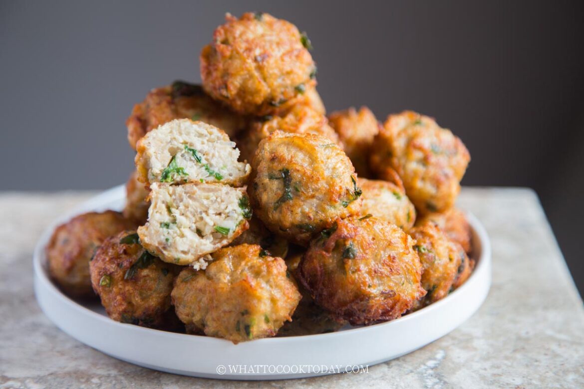 Fried Radish/Daikon Meatballs