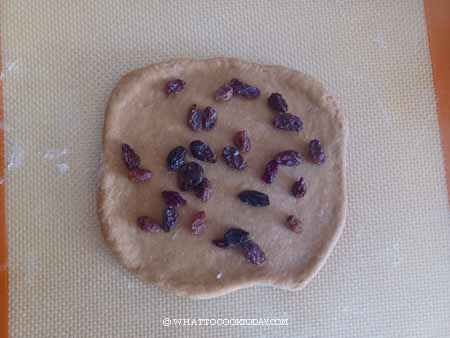 Korean Mocha Raisin Bread