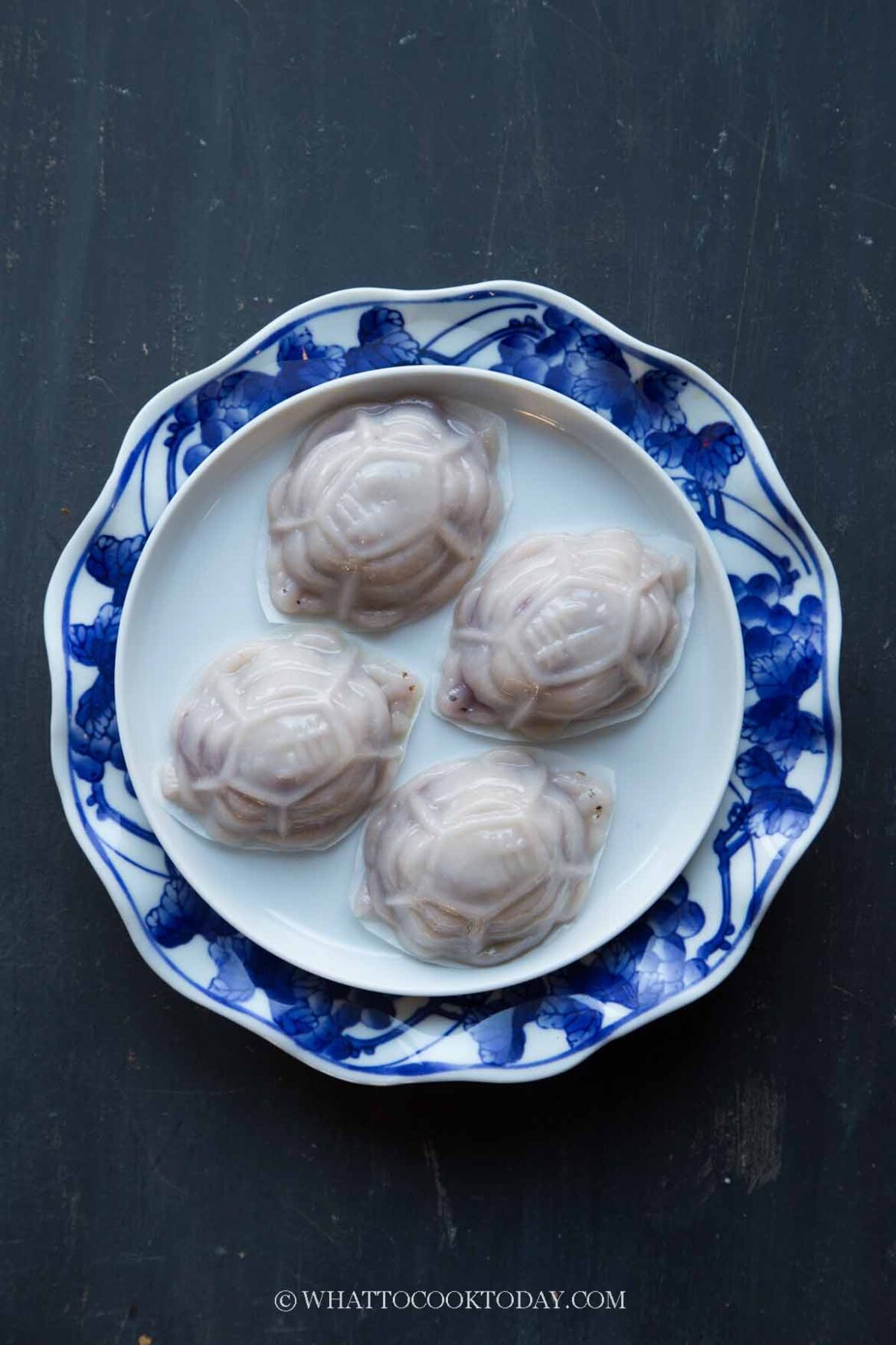 Taro Ang Ku Kueh (Steamed Taro Tortoise Cake)