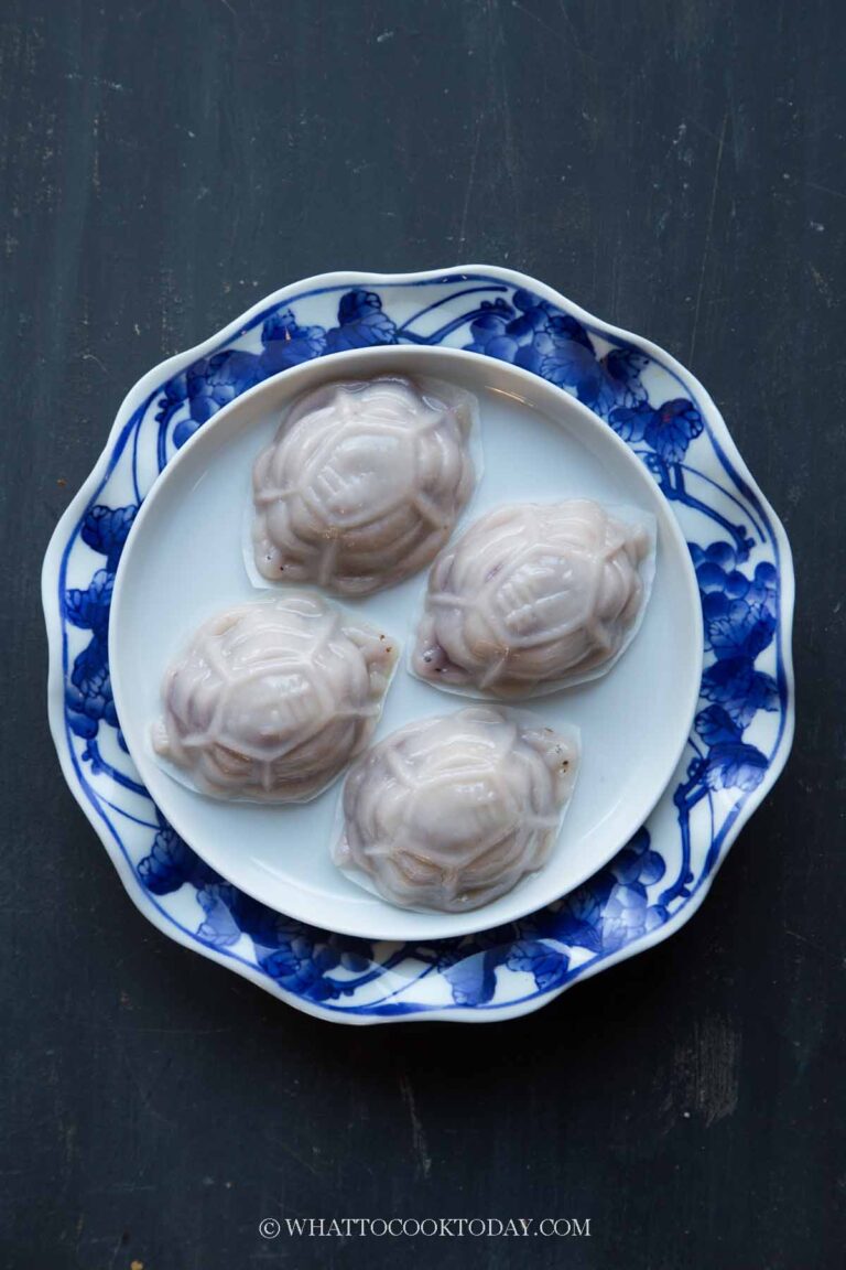 Taro Ang Ku Kueh (Steamed Taro Tortoise Cake)
