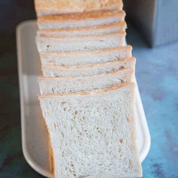 No-Knead Small Loaf Pain De Mie/ Pullman Bread