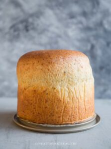 Italian Easter Cheese Bread (Crescia al Formaggio)