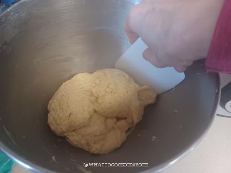 Italian Easter Cheese Bread (Crescia al Formaggio)