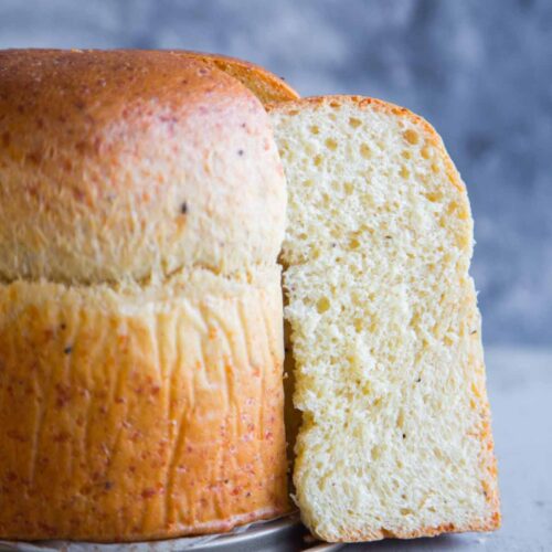 Italian Easter Cheese Bread (Crescia al Formaggio)
