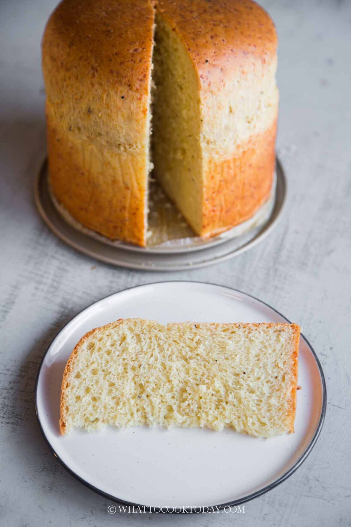 Italian Easter Cheese Bread (Crescia al Formaggio)