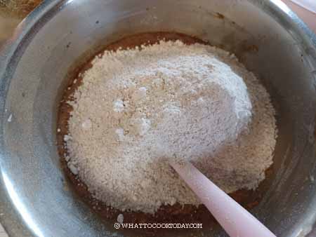 No-Knead Honey Wheat Bushman Bread (Outback Steakhouse)