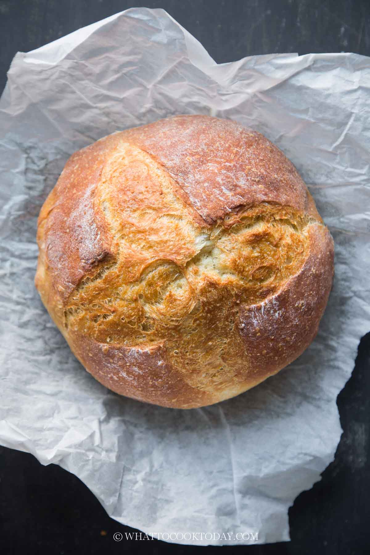 Easy No-Knead Artisan Country Bread