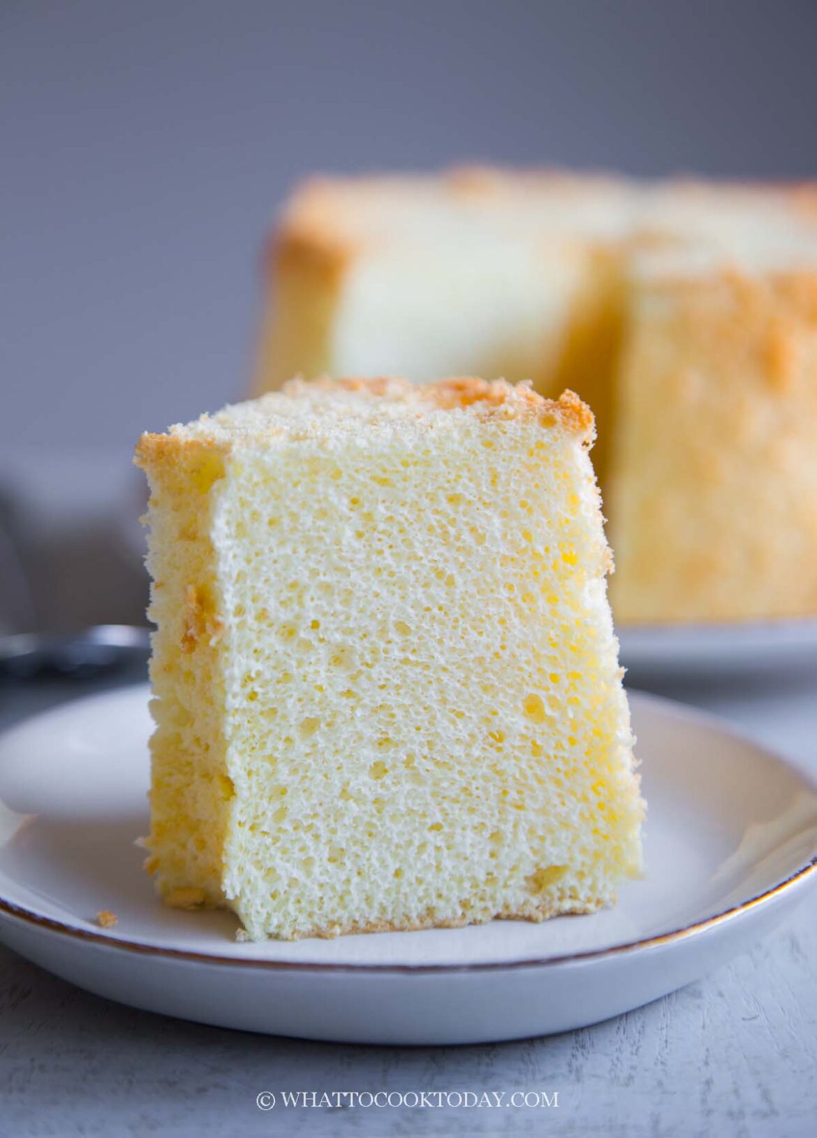 Soft and Fluffy Vanilla Chiffon Cake
