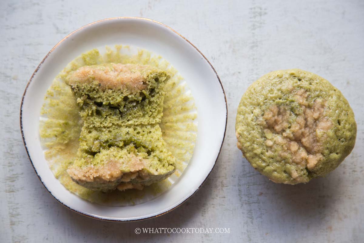 Matcha Coffee Cake Muffin