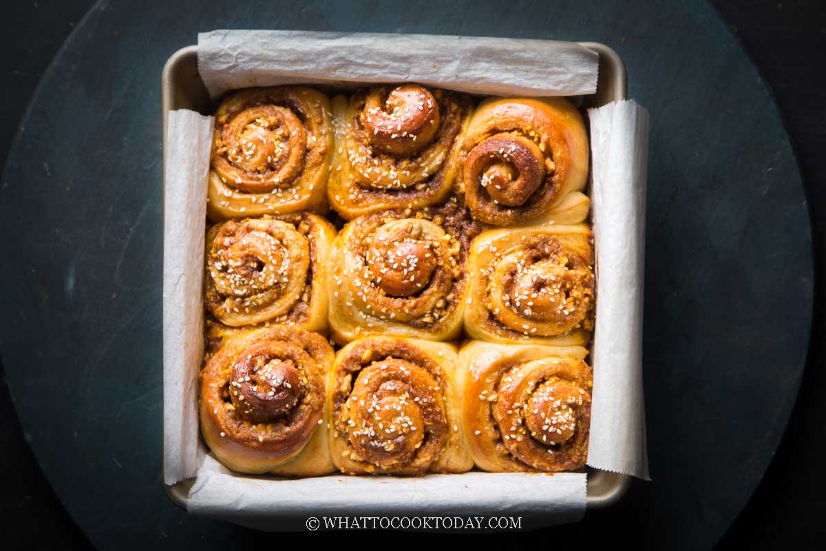 Chinese Five-Spice Sweet Rolls