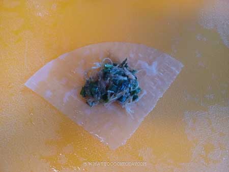 Rice Paper Chives Pockets (韭菜盒子)