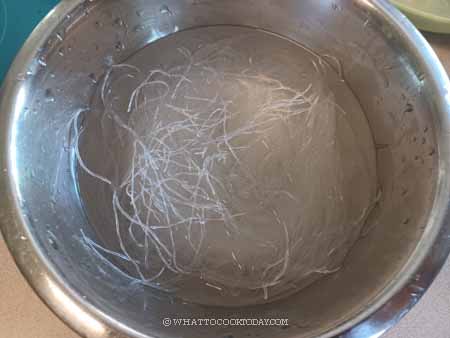 Rice Paper Chives Pockets (韭菜盒子)