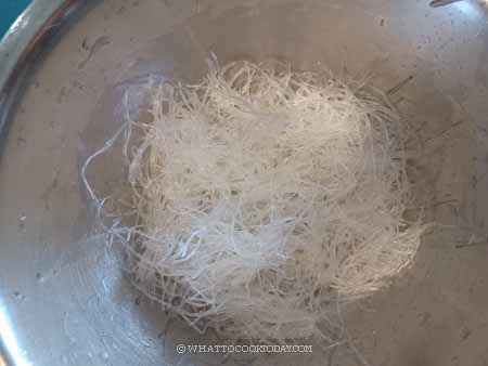 Rice Paper Chives Pockets (韭菜盒子)