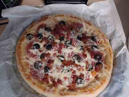 Pizza in Electric Pizza Grill/Griddle