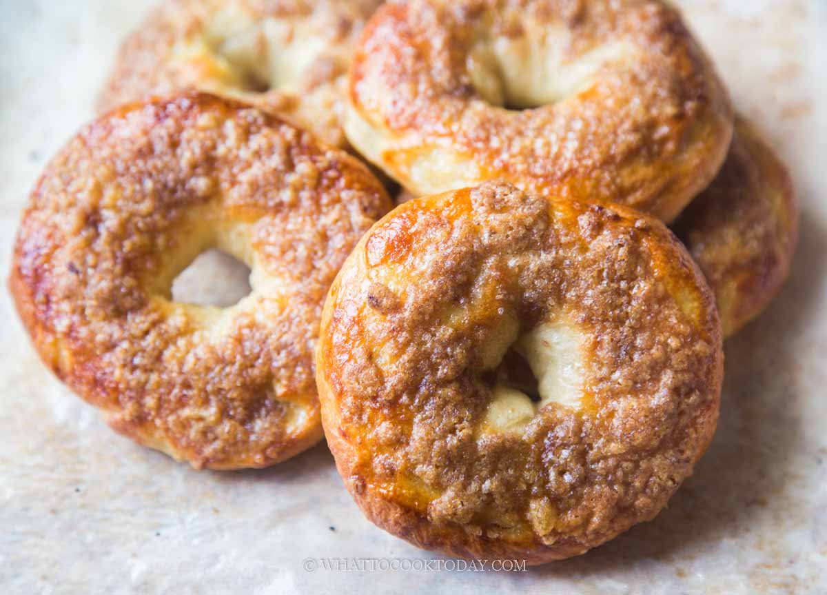 Cinnamon Sugar Crunch Bagel