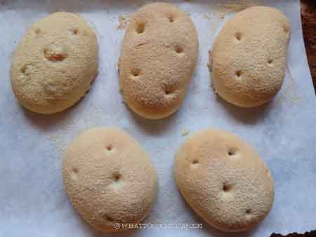 Potato-shaped Potato Bread (Gamja Ppang)
