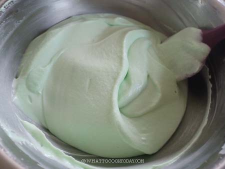 Pandan White Chocolate Mousse Cake