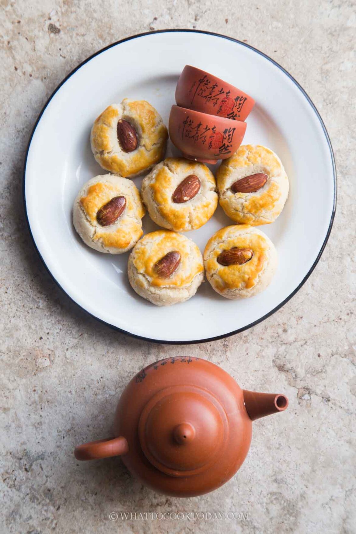 Old-School Chinese Almond Cookies (Using Lard)