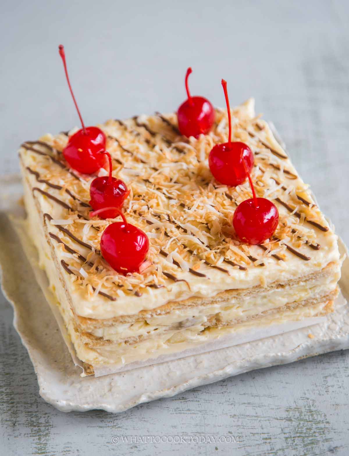 No-Bake Banana Split Layer Cake - What To Cook Today
