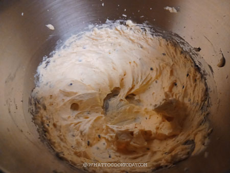 Passion Fruit Meringue Roulade - What To Cook Today